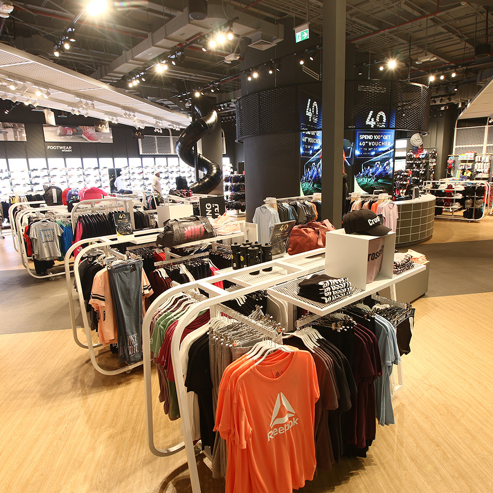 Sports Corner Palm Mall - Intelligent Design